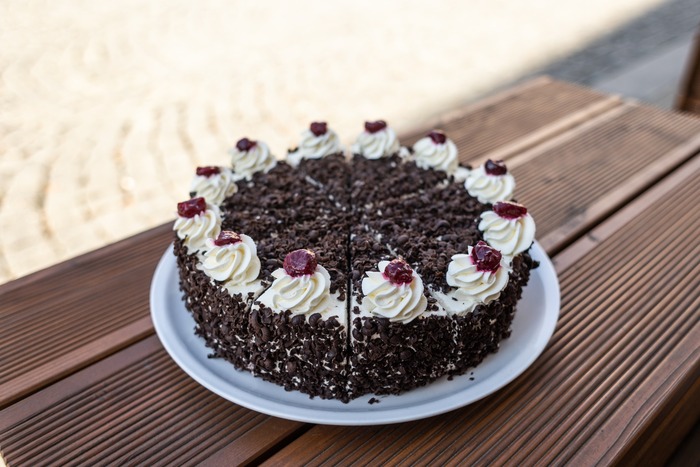 Schwarzwaldský dort :: www.sladkycasy.cz